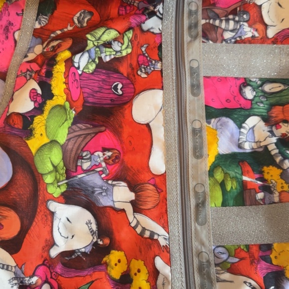 Lesportsac | Bags | Vintage Fafi Weekender Duffel Bag Spacious Stylish ...